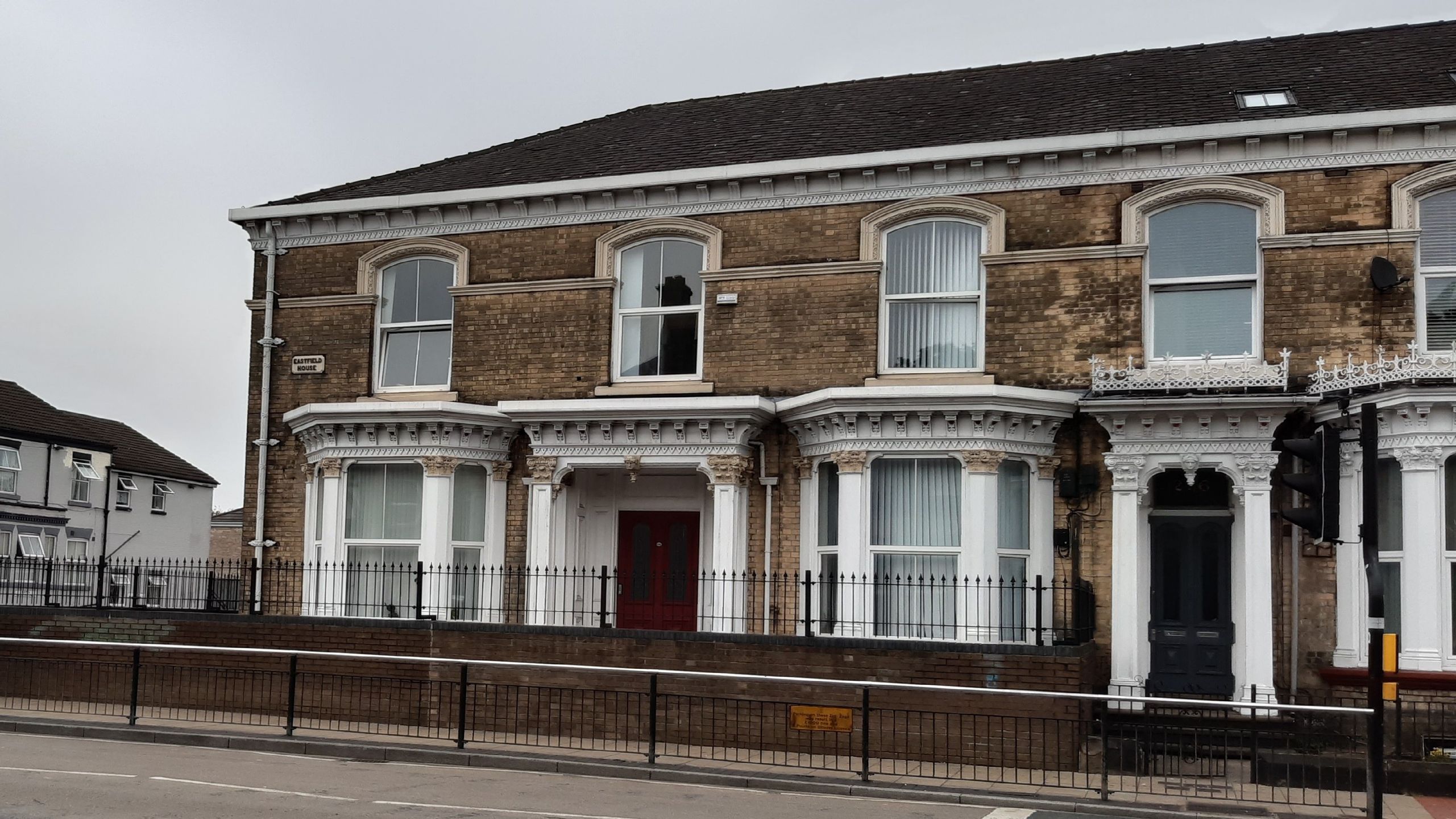 For Sale: 228 Spring Bank, Hull, East Riding Of Yorkshire, HU3 1LU ...