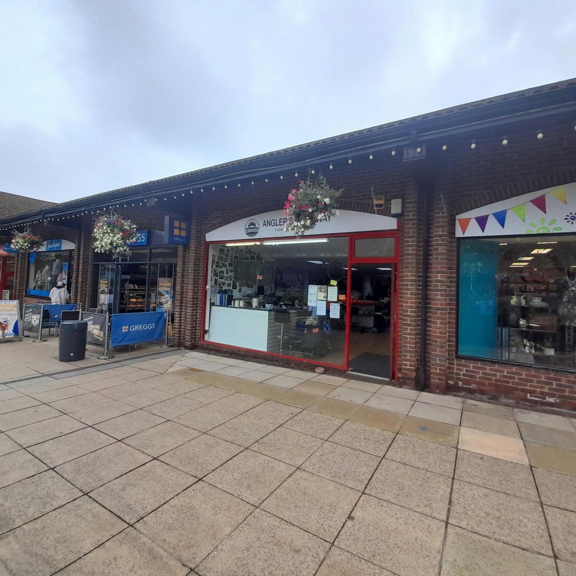 To Let: Unit 5, Chineham Shopping Centre, Chineham, Basingstoke, RG24 ...