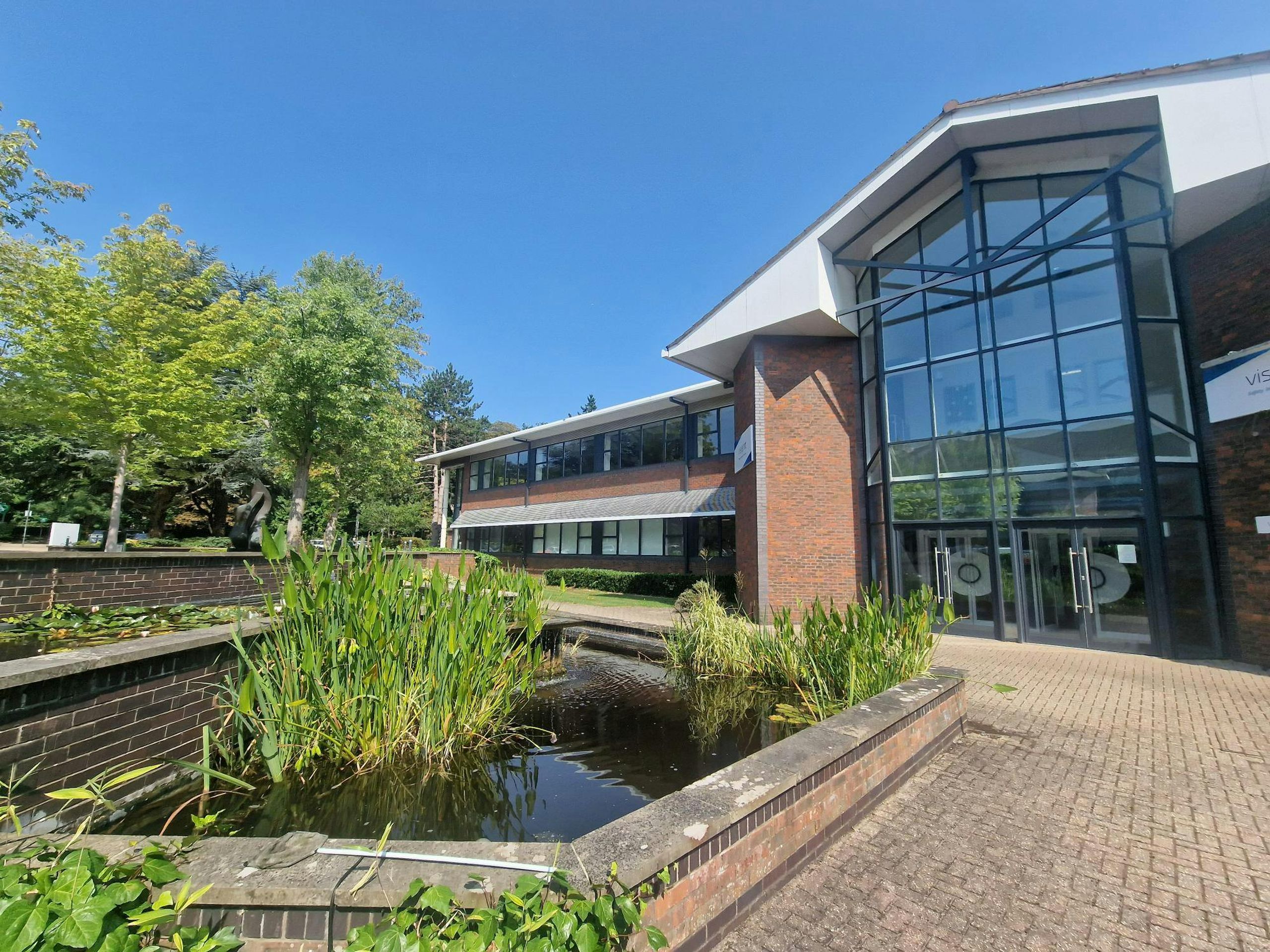 To Let: First Floor Unit A The Crescent, Jays Close, Basingstoke, RG22 ...