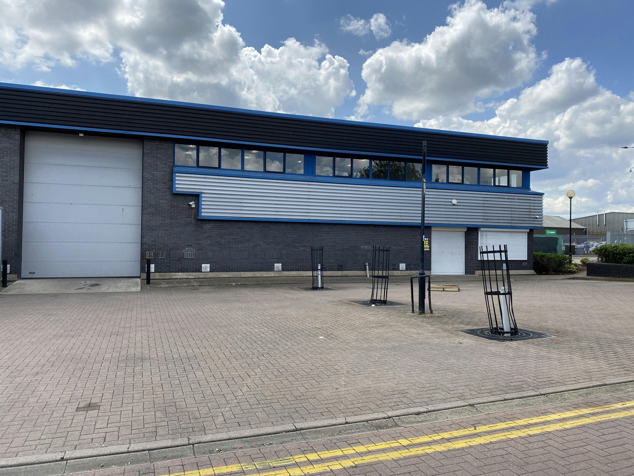 To Let Unit E1 Thames View Business Centre Fairview Industrial