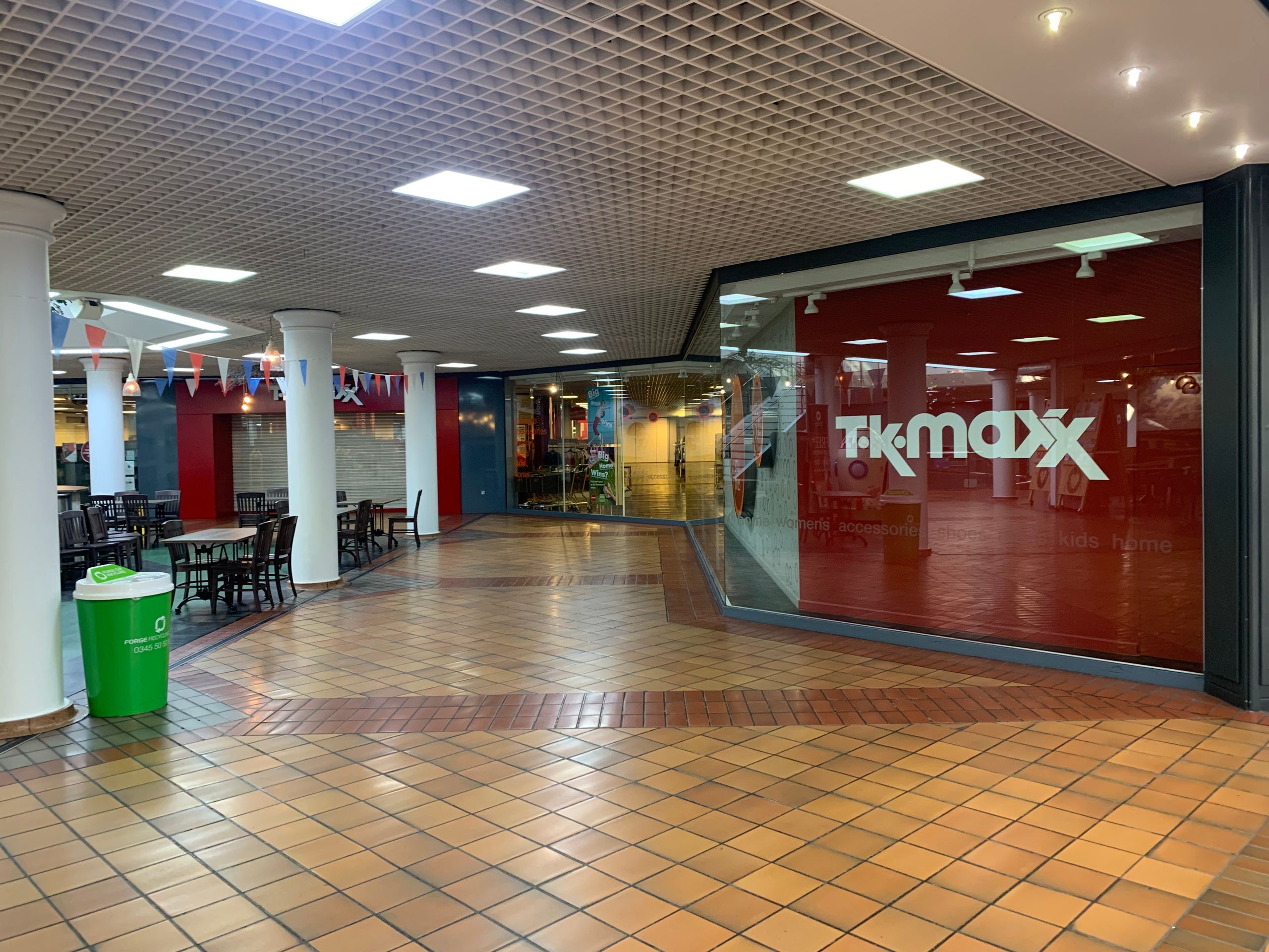 To Let: 90-93 Cathedral Walk, The Ridings Shopping Centre, Wakefield ...