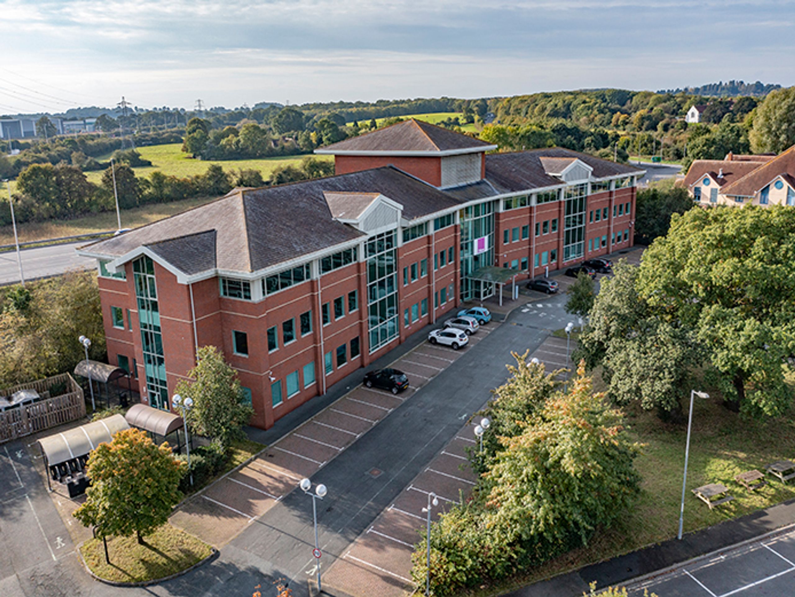 To Let: Oak House, Bridgwater Road, Worcester, Worcestershire, WR4 9FP ...