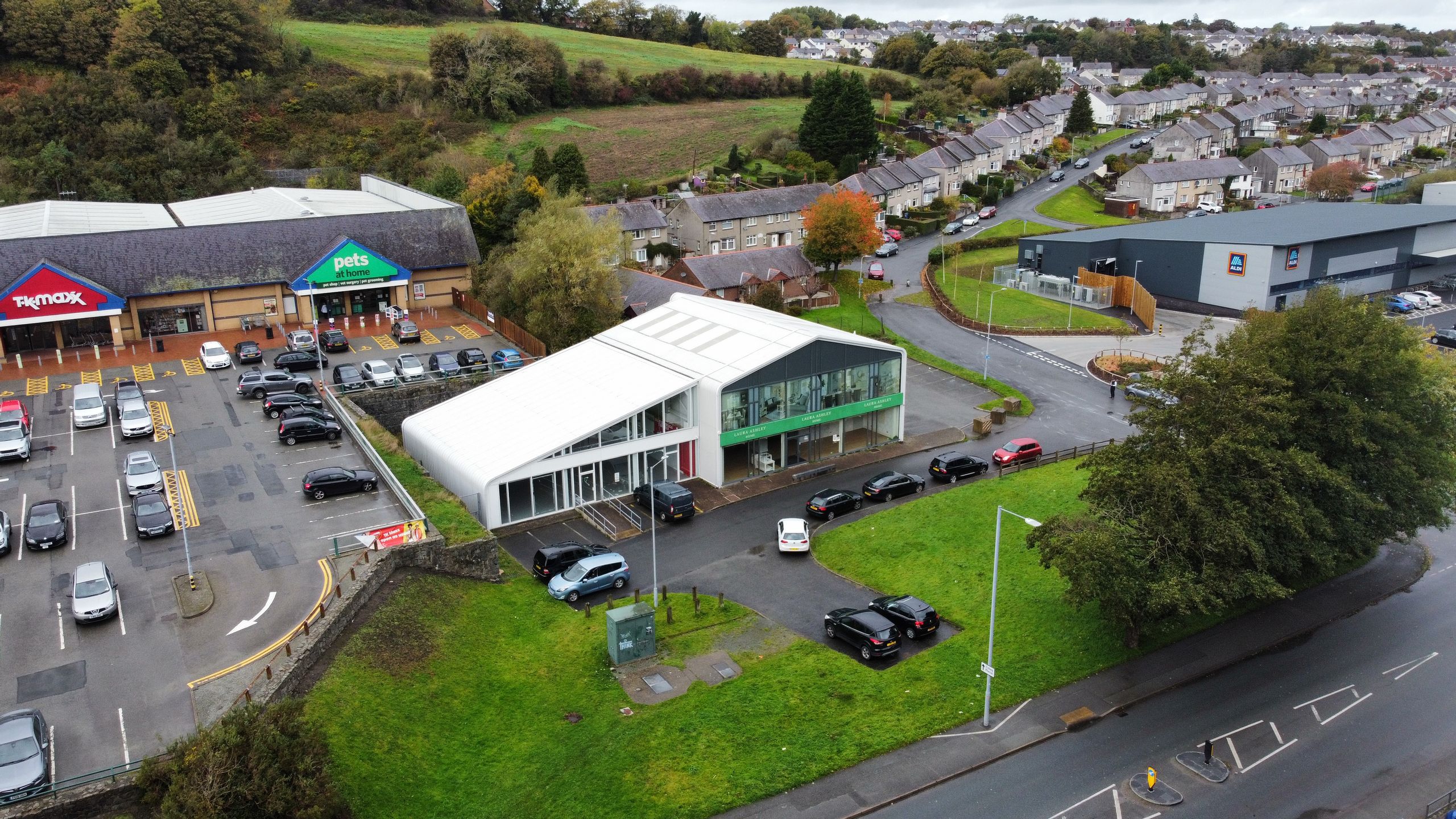 To Let: Unit 1 And 2 Caernarfon Road, A55, North Wales, Bangor, Gwynedd ...