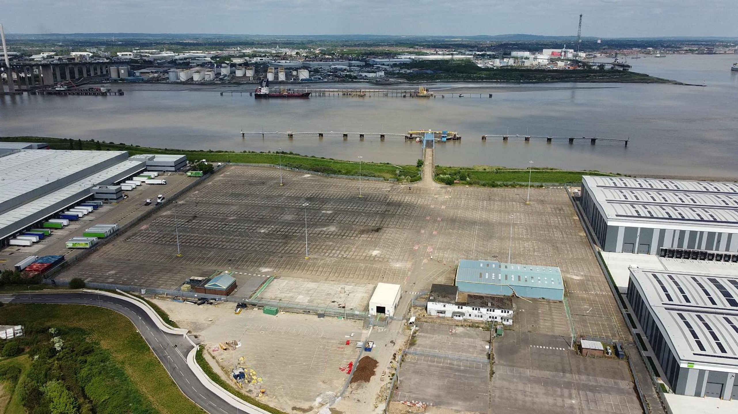 To Let: Thames Europort Depot, Clipper Boulevard, Crossways Business ...