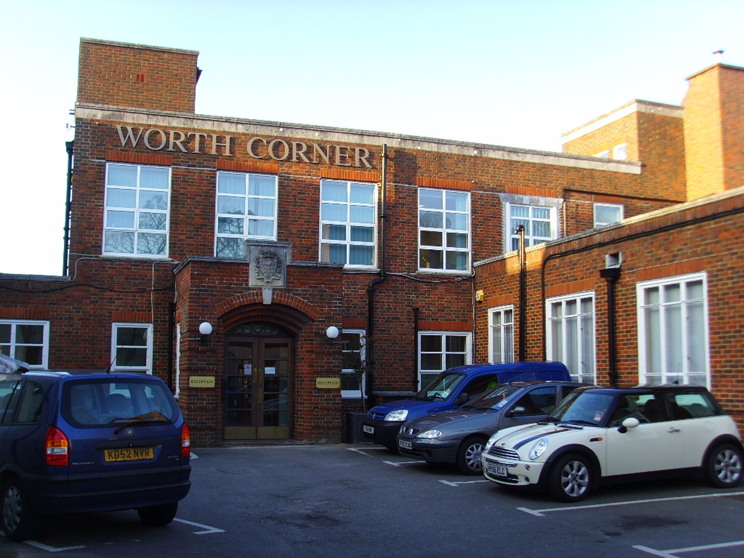 To Let: Worth Corner, Turners Hill Road, Three Bridges, West Sussex ...