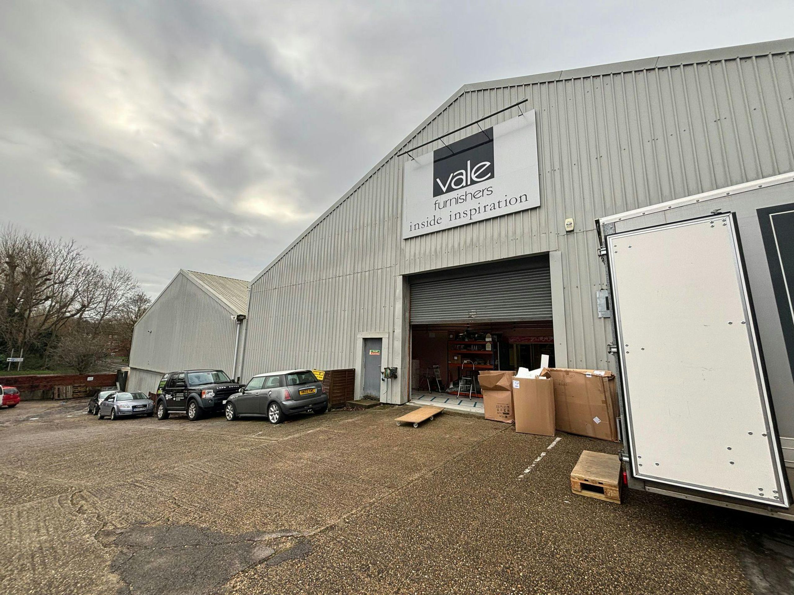 To Let: Unit D & E, 35-42 East Street, Farnham, GU9 7SW | PropList