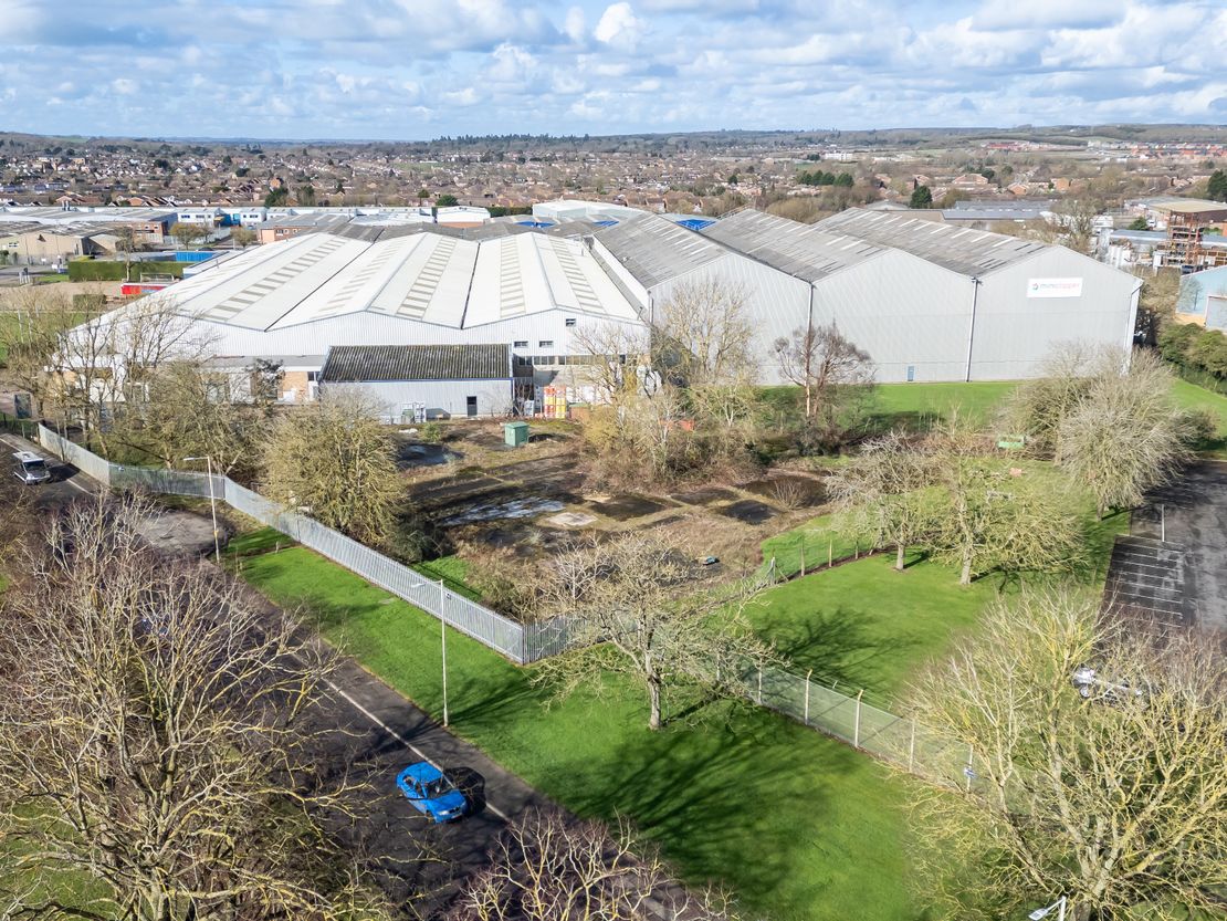 For Sale: Leighton Road, Leighton Buzzard, East Of England, LU7 4QH ...