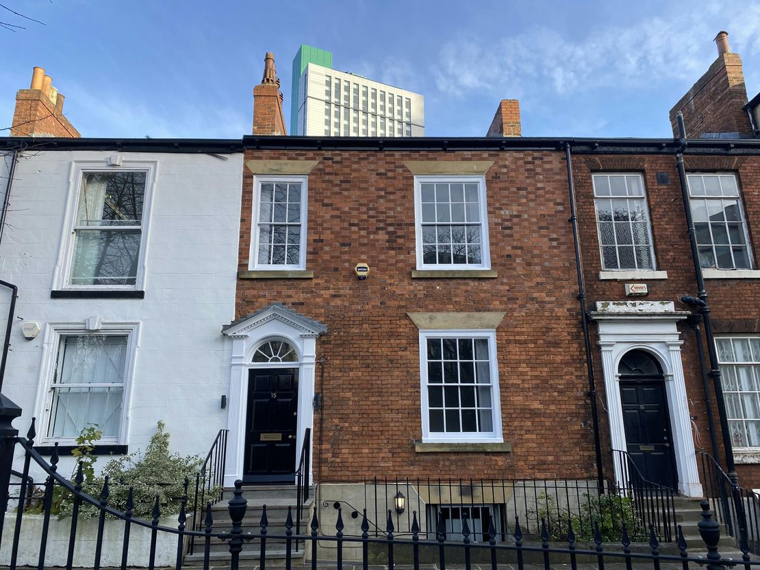 To Let: 15 Queen Square, Leeds, LS2 8AJ | PropList