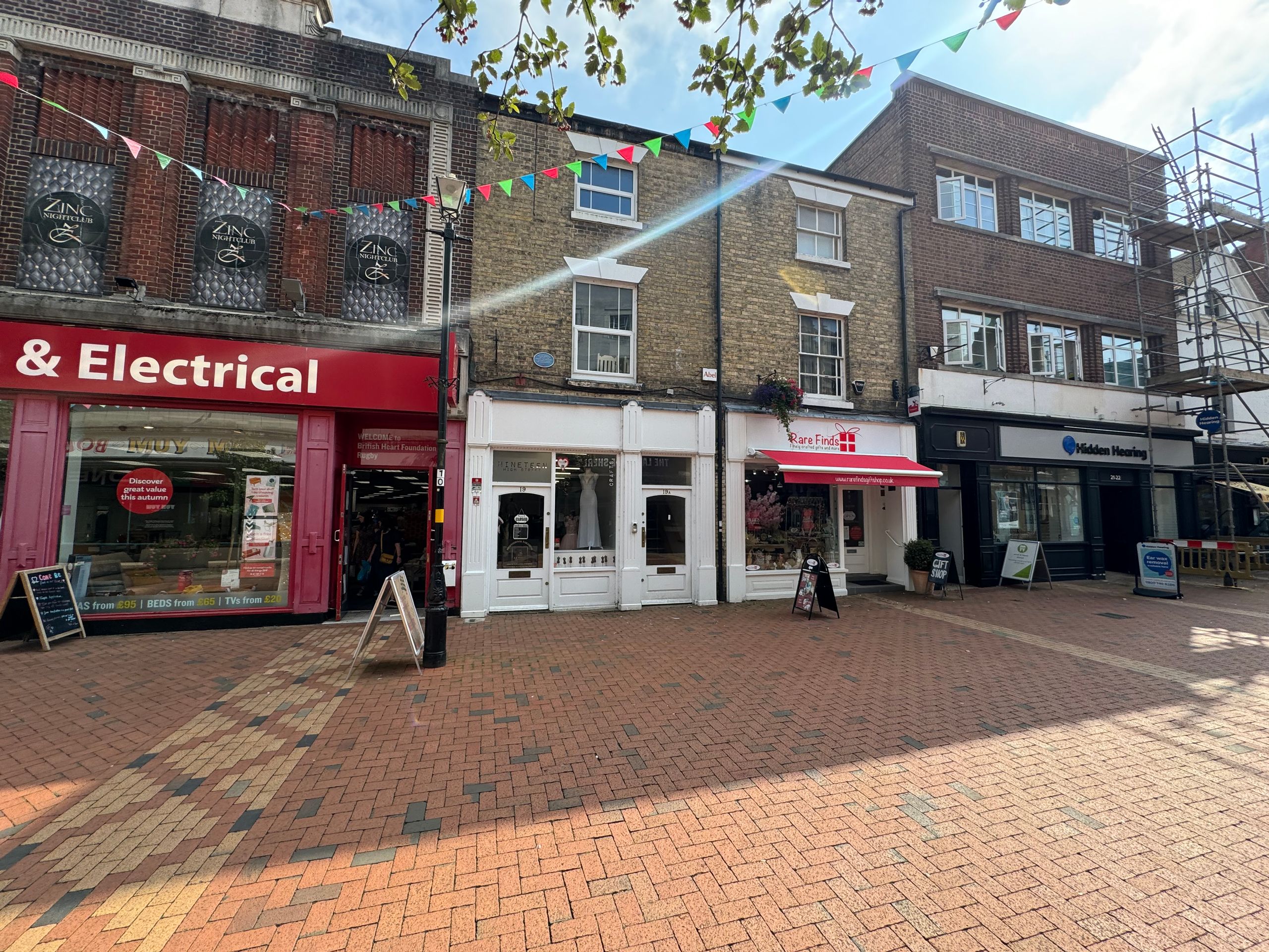 To Let: 19 High Street, Rugby, Warwickshire, CV21 3BG | PropList