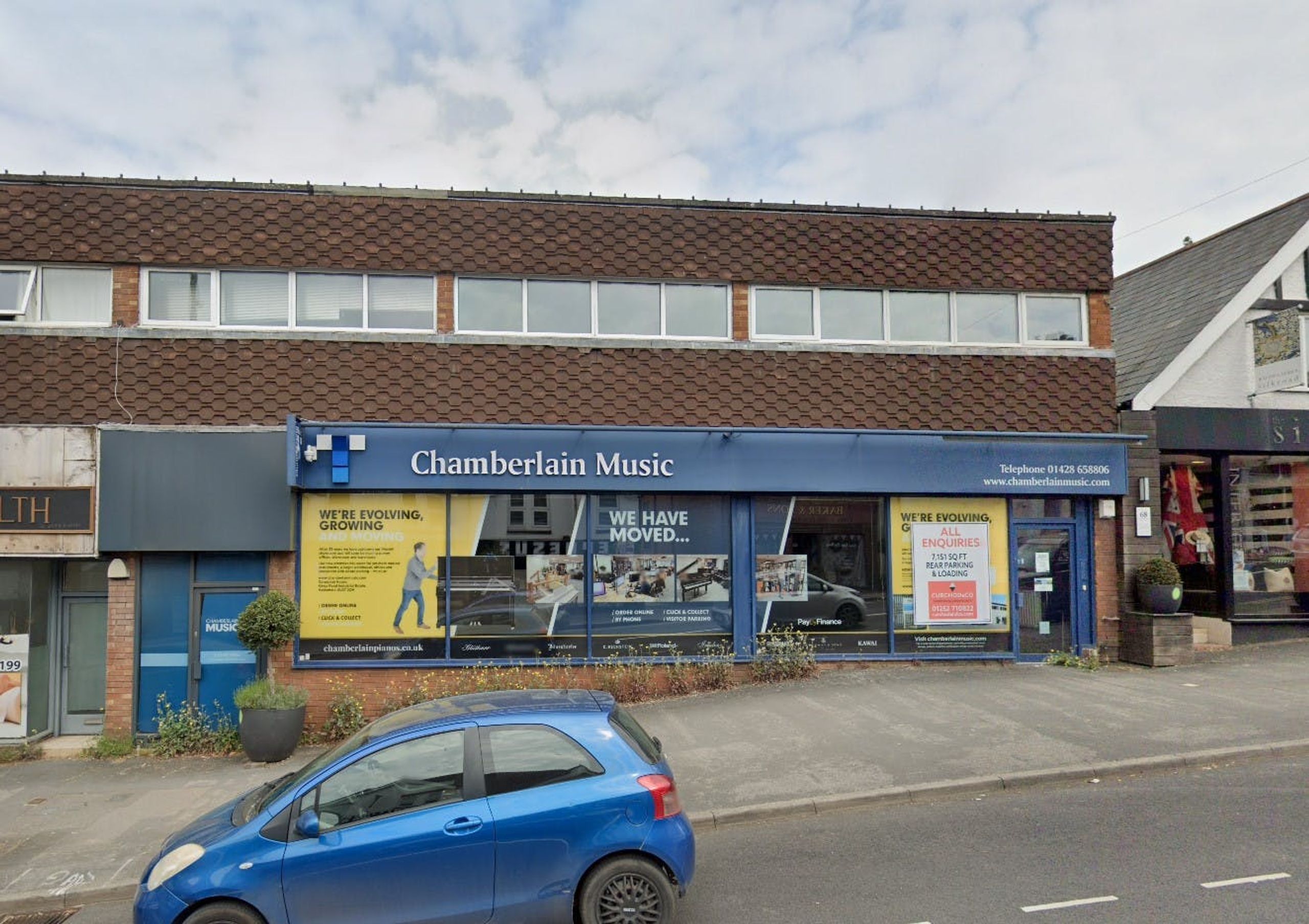 For Sale: 70 Wey Hill, Haslemere, GU27 1HN | PropList