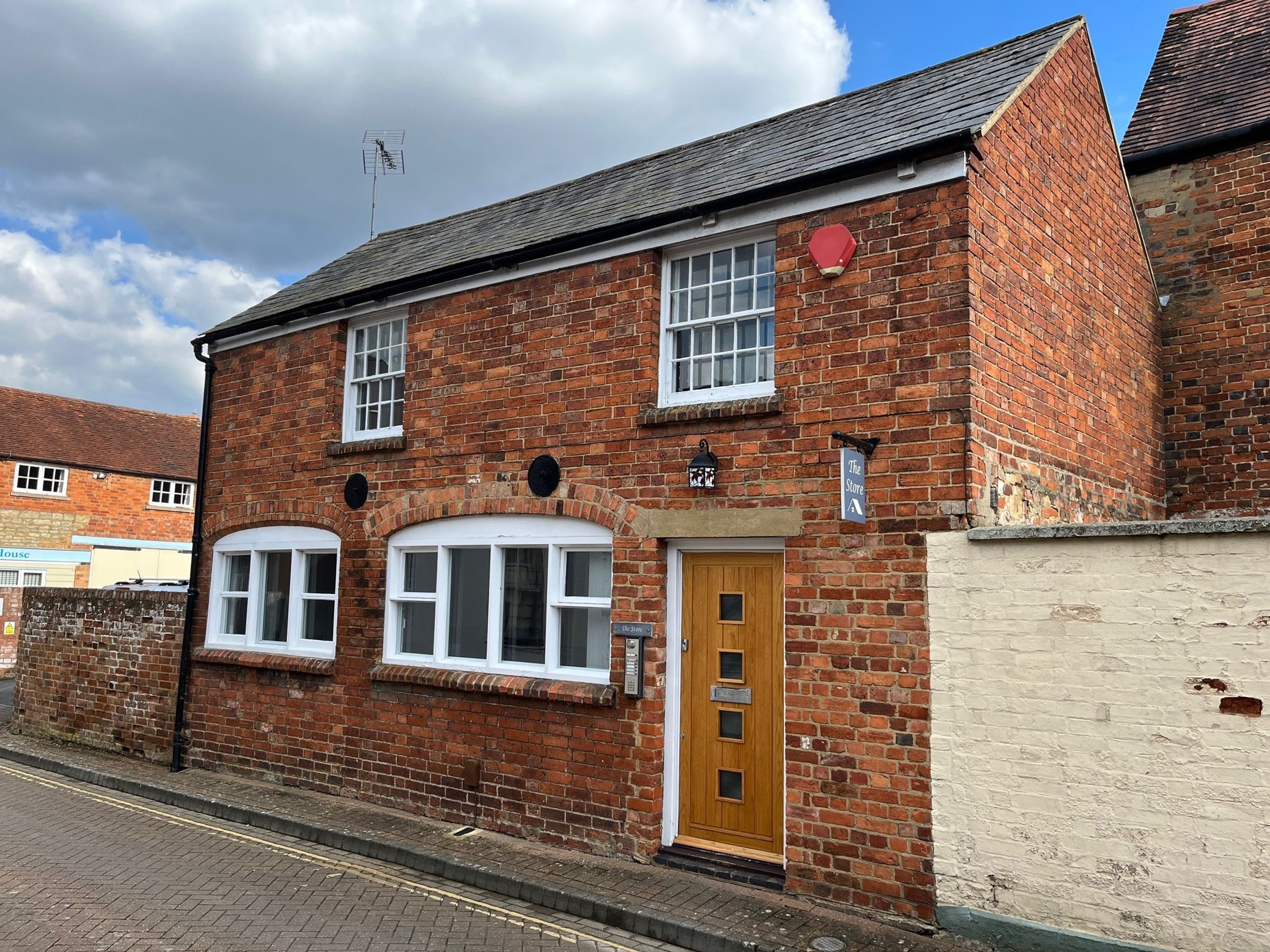 For Sale: The Store, New Street, Stony Stratford, Milton Keynes ...