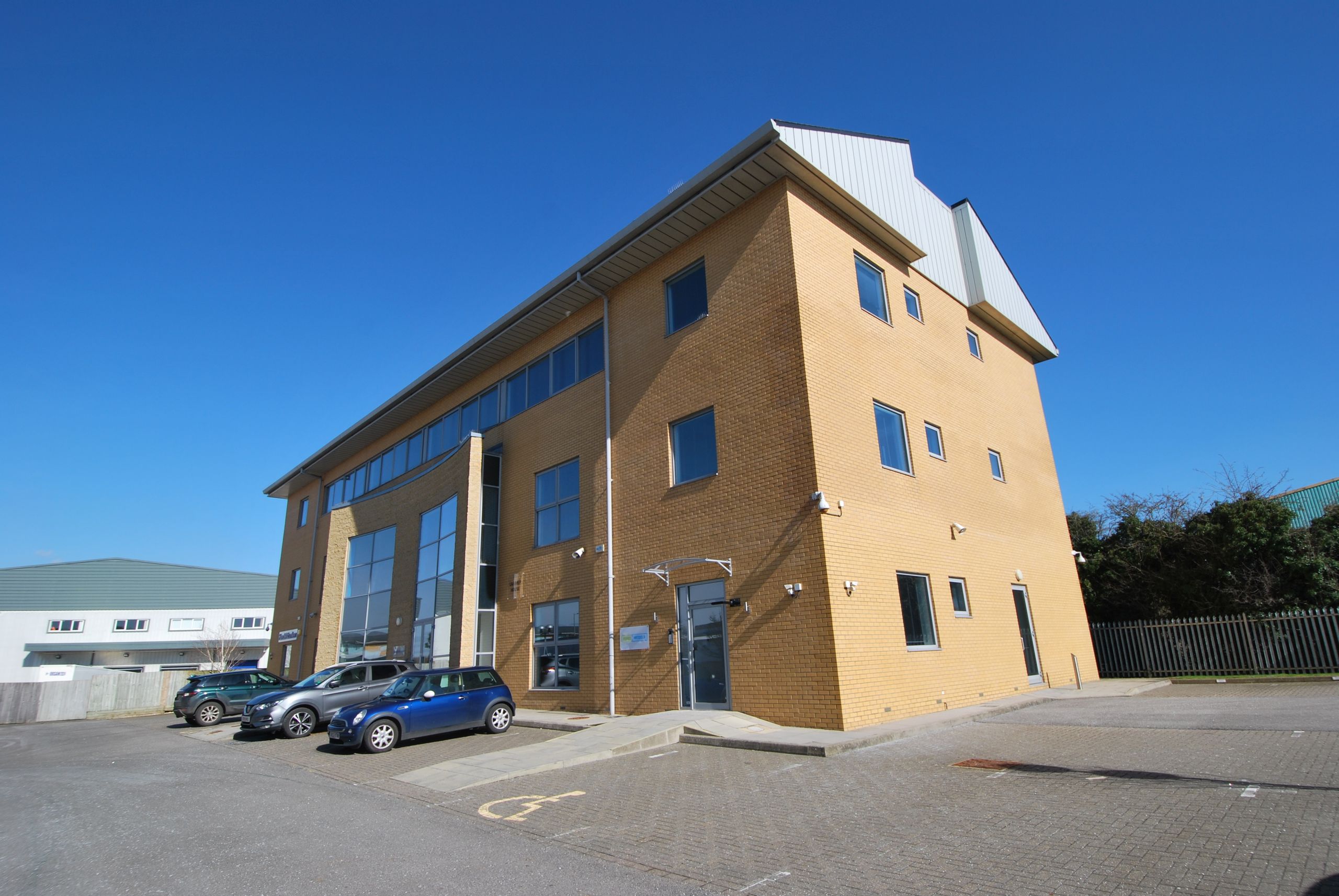 To Let: Latimer House, Langford Business Park, Kidlington, Oxfordshire ...