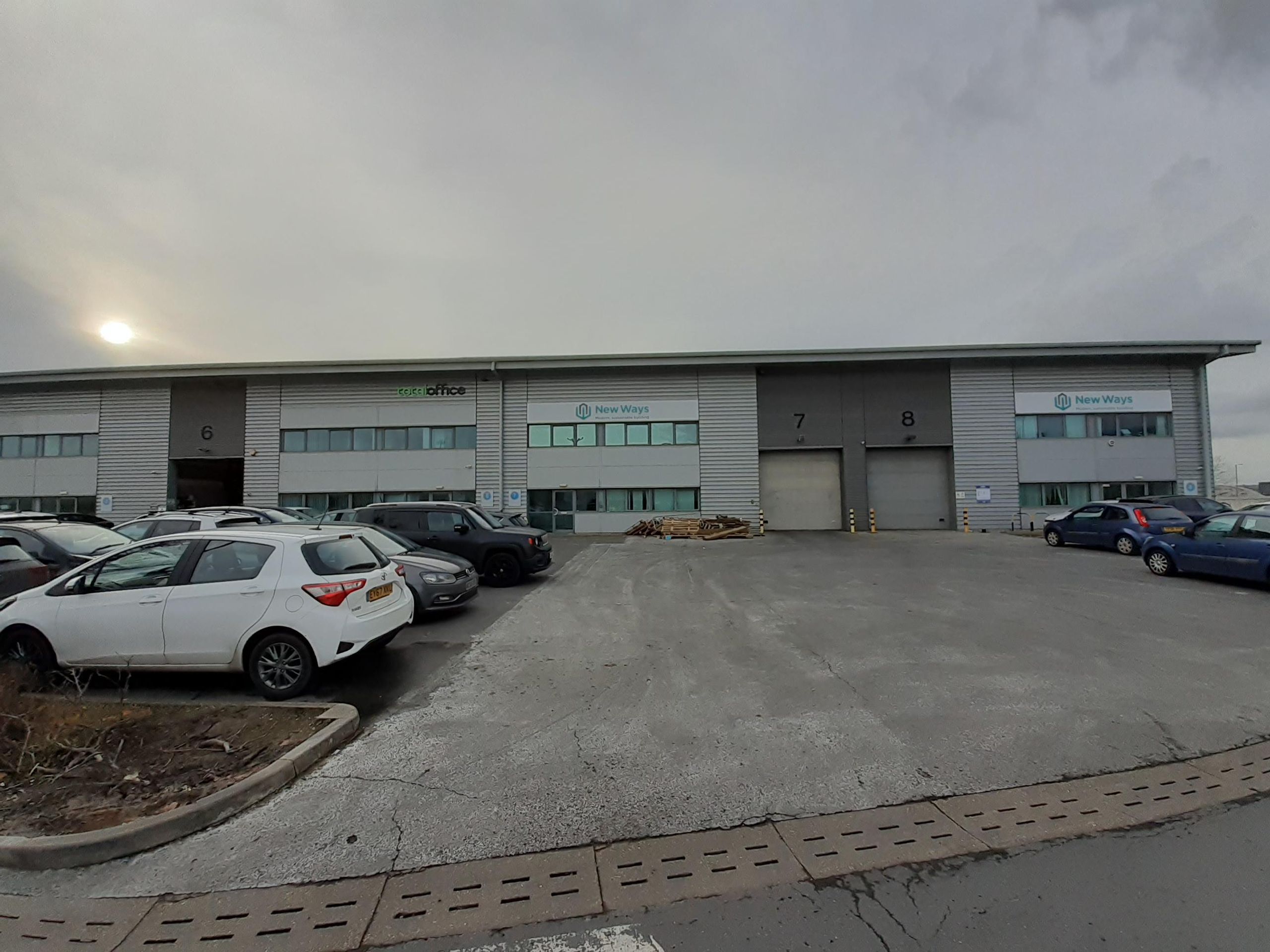 To Let: Unit 8, Carnival Park, Carnival Close, Basildon, Essex, SS14 ...