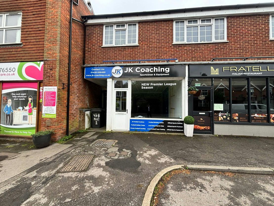 To Let: 97 Wey Hill, Haslemere, GU27 1HS | PropList