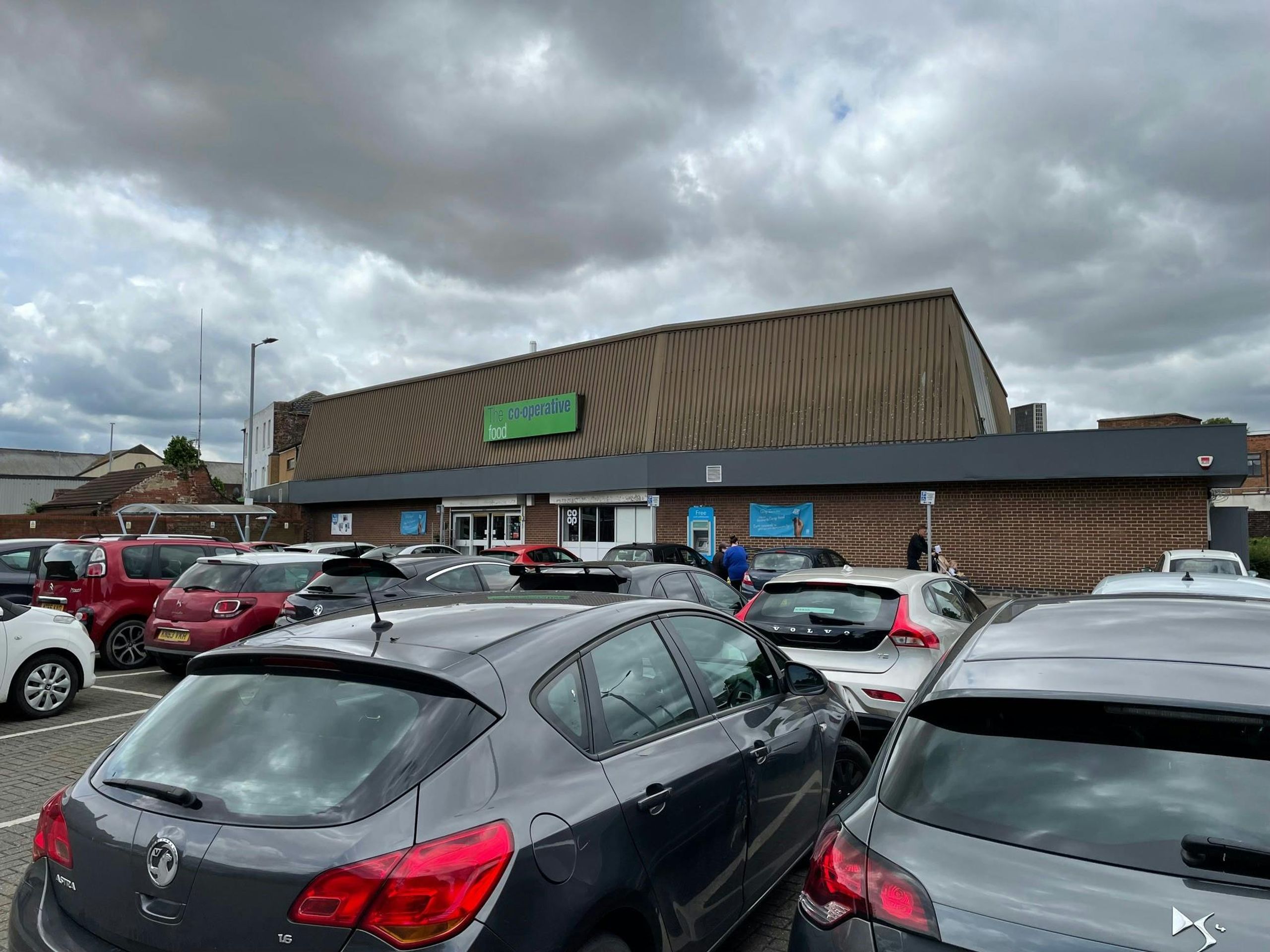 To Let: 27-29 The Square, Hessle, Hull, HU13 0AE | PropList
