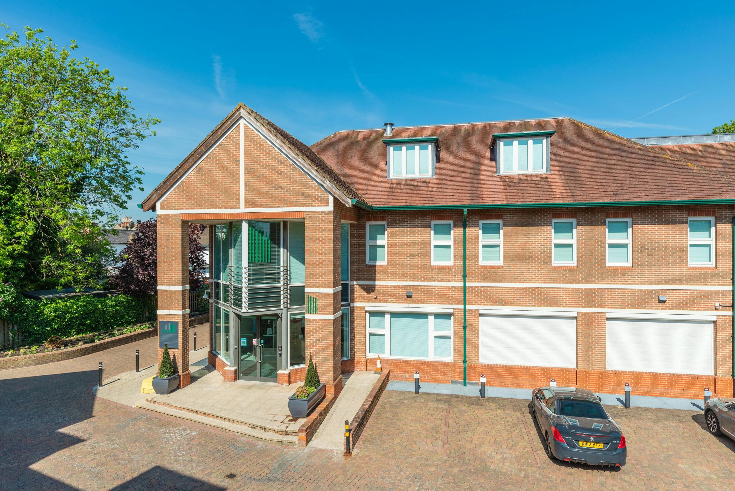 To Let: Chertsey Gate West, Chertsey, 43-47 London Street, Chertsey ...