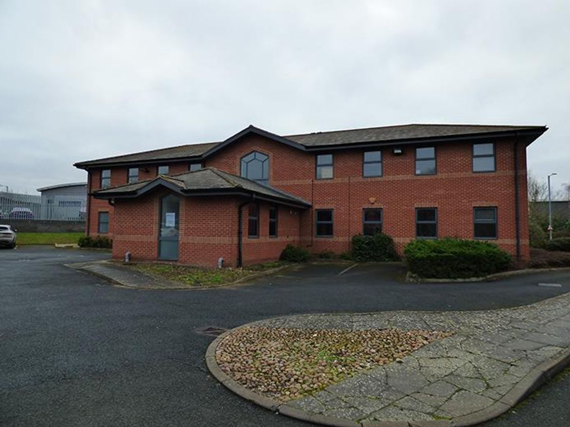 To Let: Orchard House, Crabtree Way, Evesham, Worcestershire, WR11 1GE ...