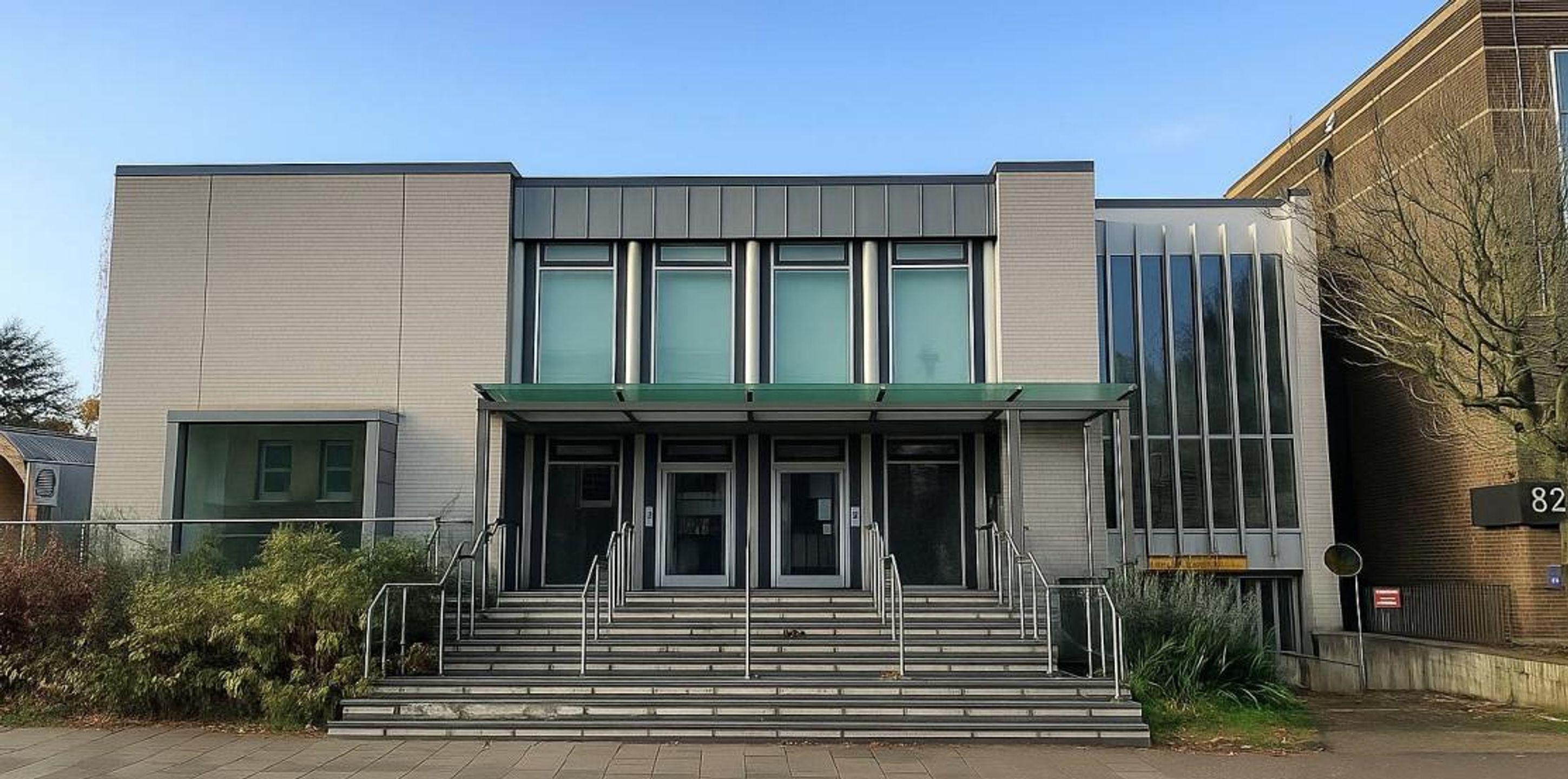 To Let: 90 Hills Road, Cambridge, CB2 1LQ | PropList