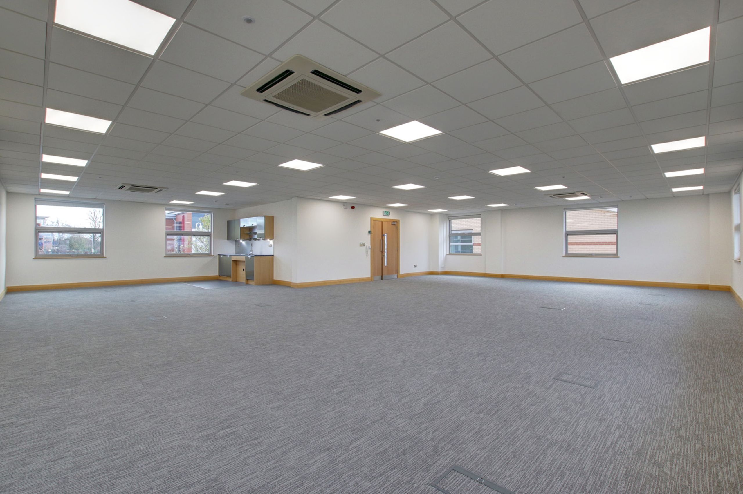 To Let: Unit 4, Turnberry Business Park, Turnberry Park Road ...
