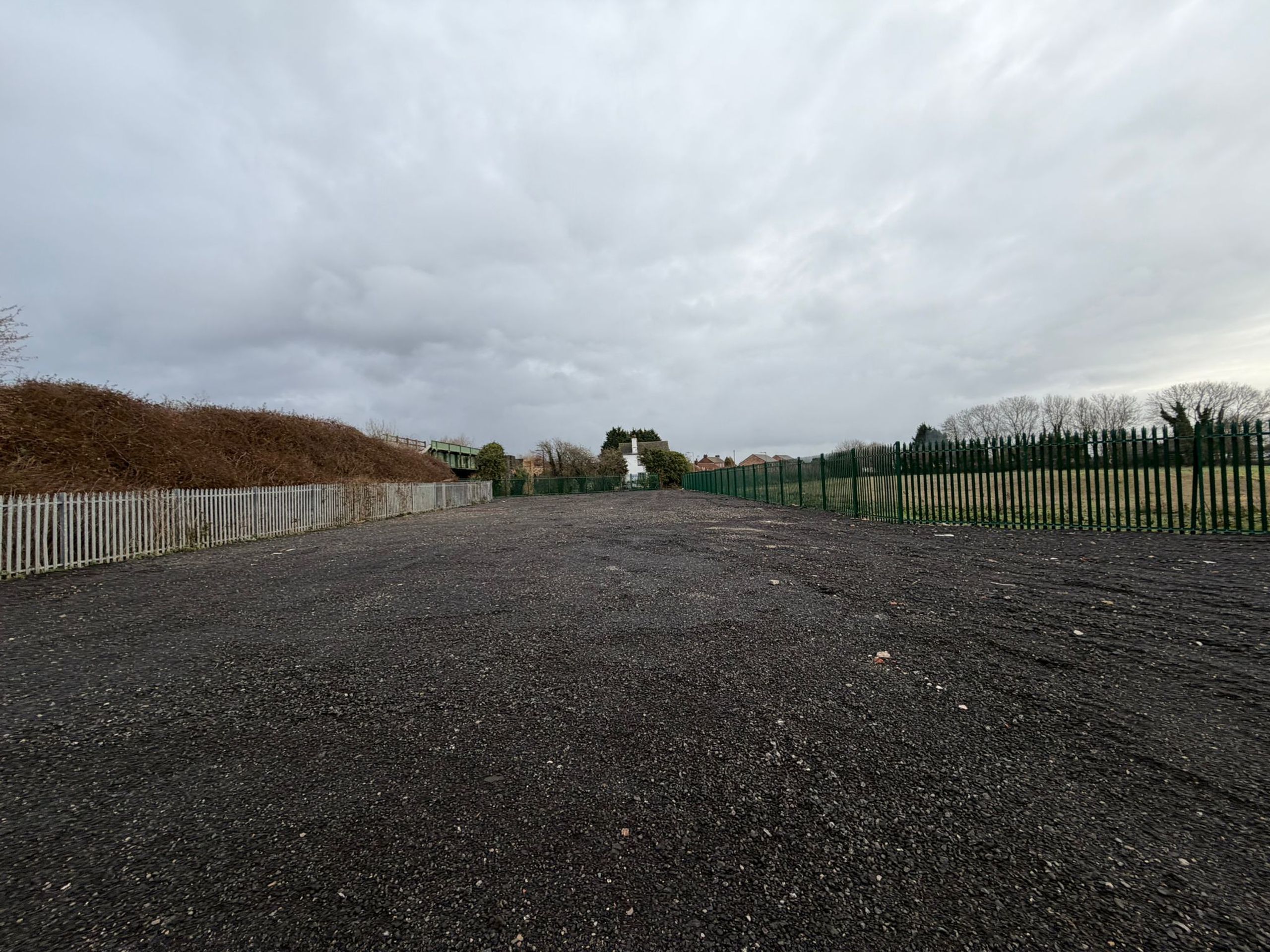 To Let: Yard, South End, Thorne, Doncaster, South Yorkshire, DN8 5QN ...