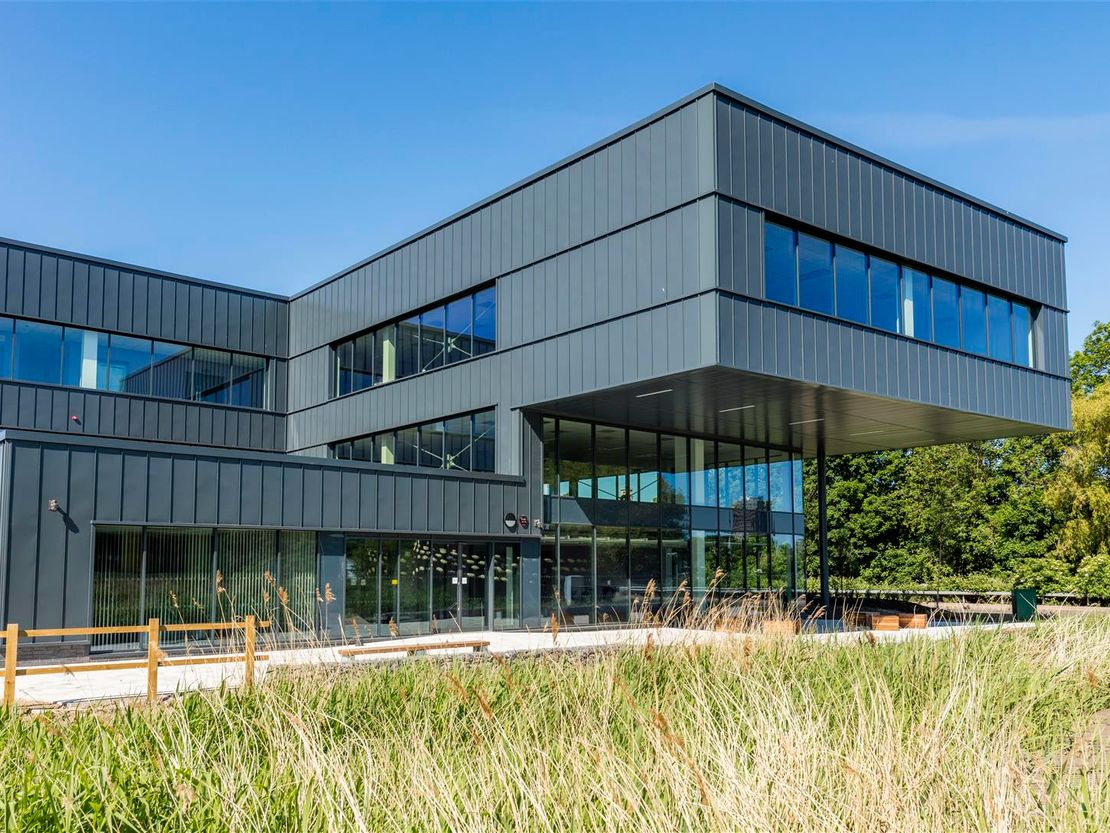 To Let: The Elizabeth Garrett Anderson Building, Nottingham Science ...