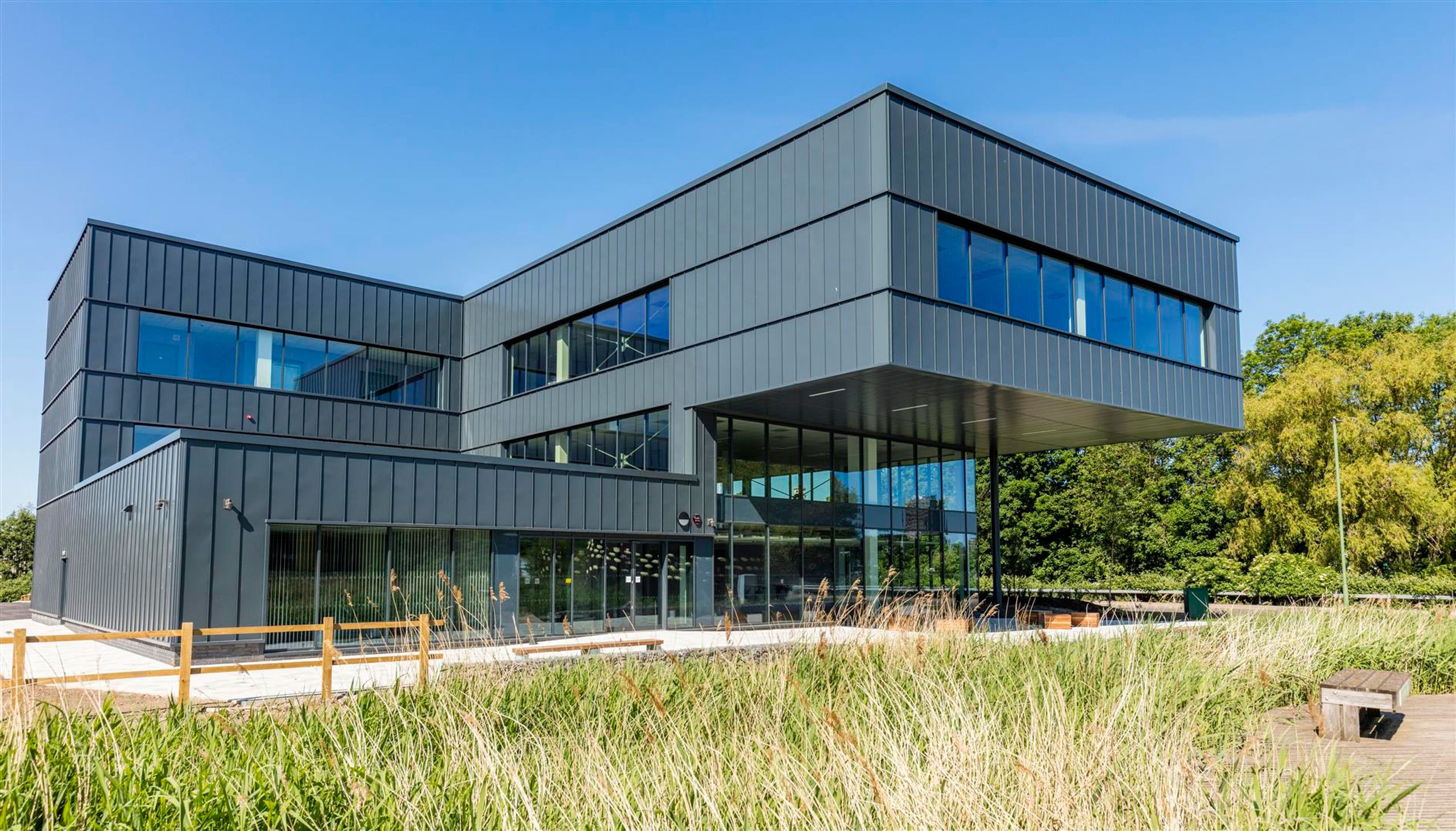 To Let: The Elizabeth Garrett Anderson Building, Nottingham Science ...